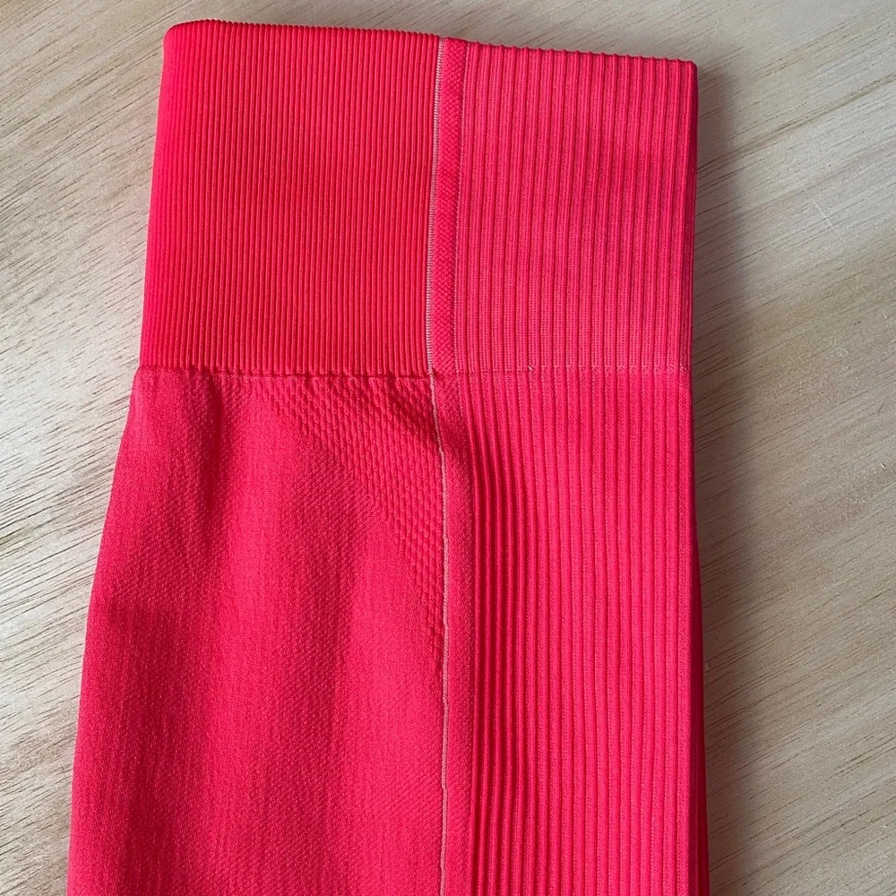 Gymshark | Pants & Jumpsuits | Gymshark Vibrant Pink Leggings | Poshmark